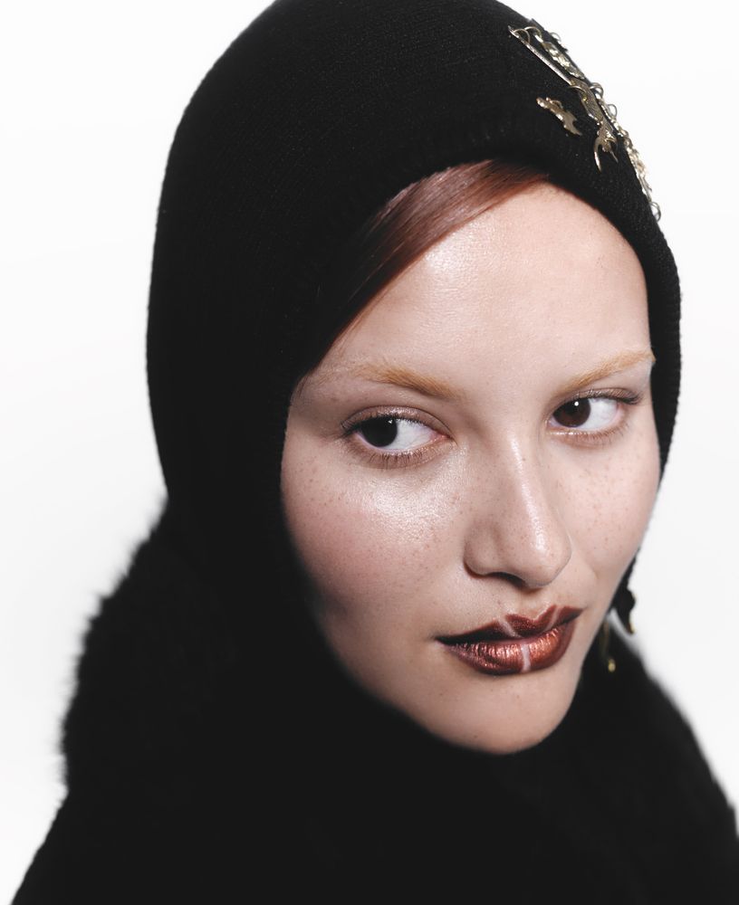 After Winter | Daphne by Anne Timper